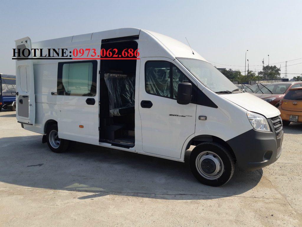 Gaz van 6 chỗ 2024, Khoang cabin xe Gaz van vô cùng rộng rã