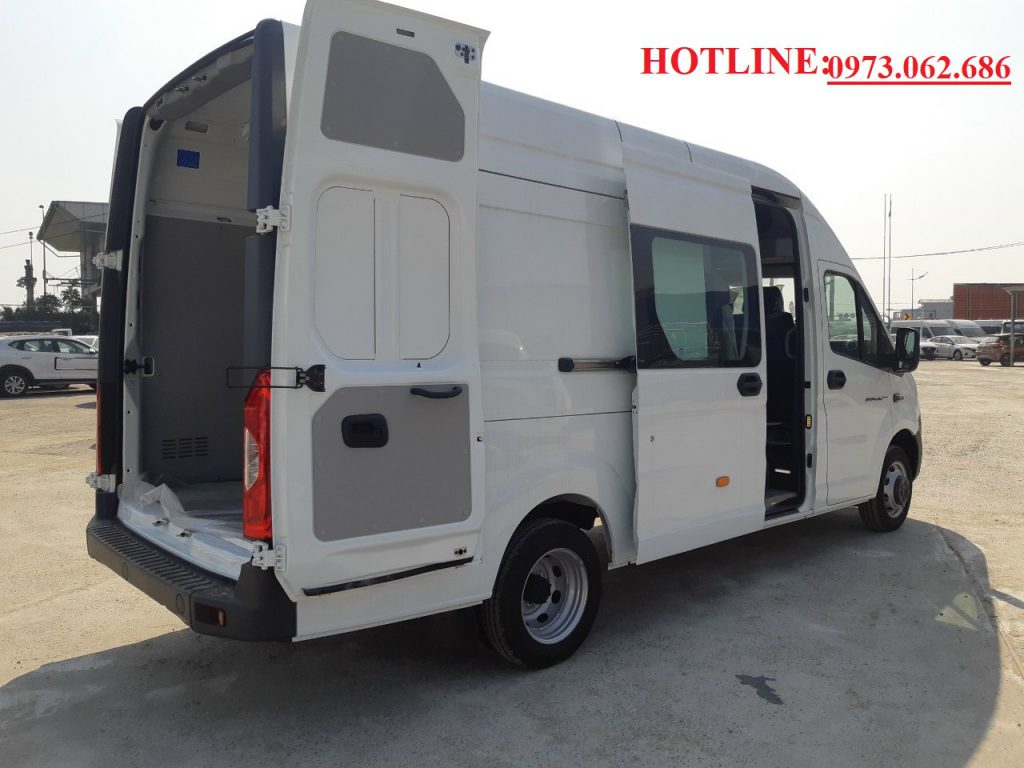 Gaz van 6 chỗ 2024, Khoang cabin xe Gaz van vô cùng rộng rã