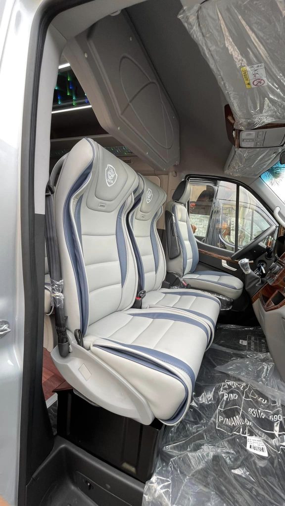 Xe Hyundai solati 2025 nội thất hiện đại ghế Âu siêu chất lượng